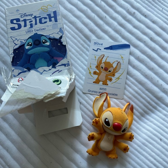 Disney | Art | Rare Disney Stitch Little Emotions Popmart Blindbox ...